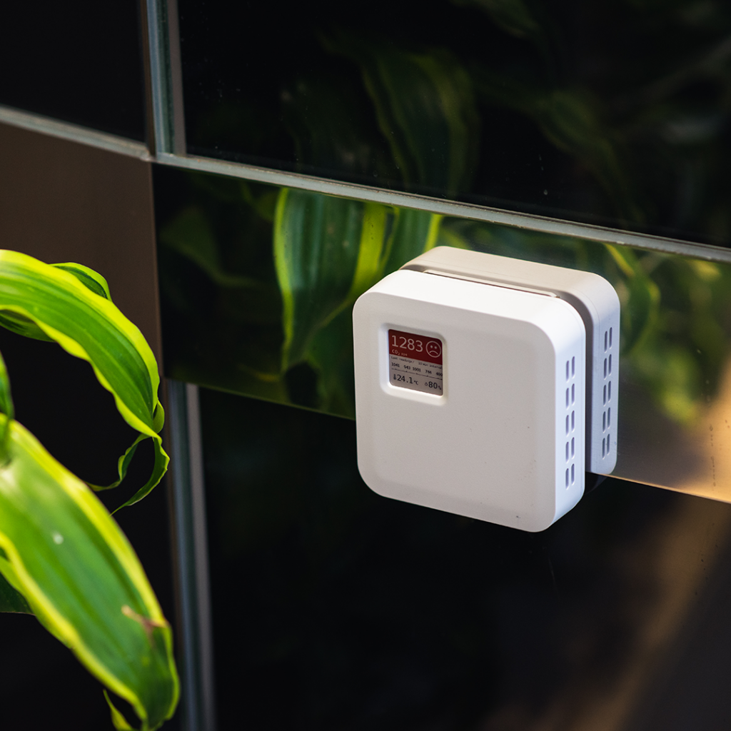 Connected AirWits CO2 Plus LoRa - Connected Inventions Store